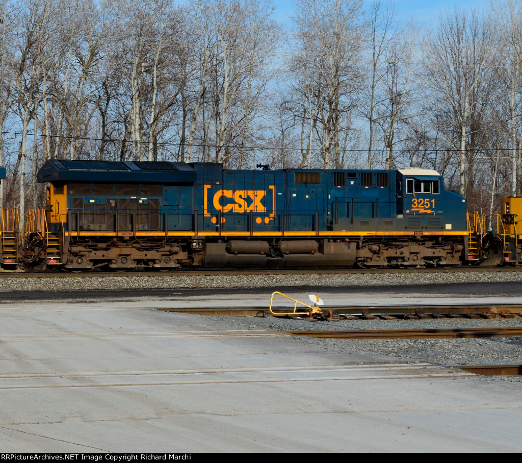CSX 3251